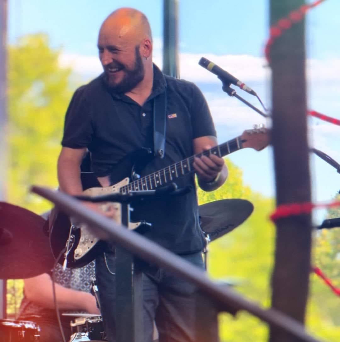 Dara James - Glass House Winery & Brewery